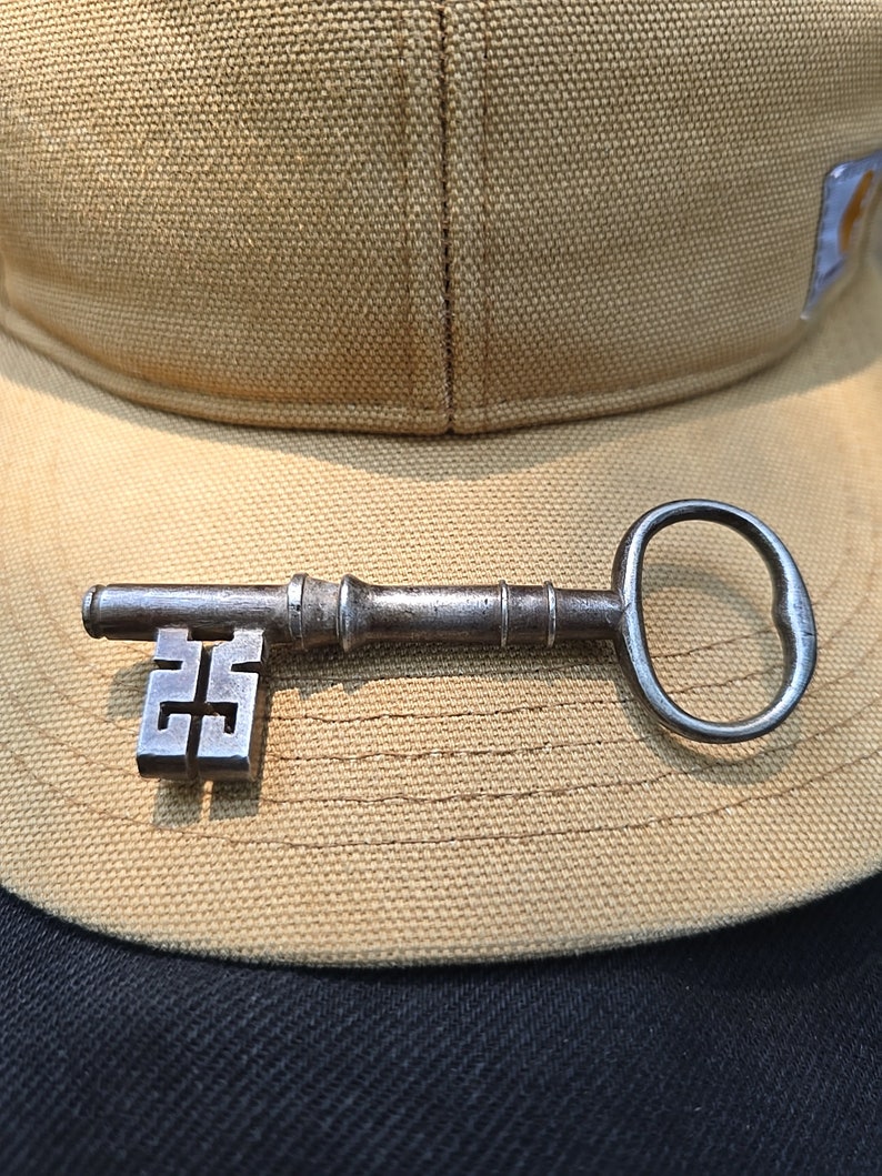 1850s Old English Skeleton Key! Beautiful Antique Intricate Metal Key ...