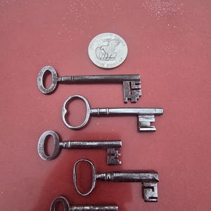 1 Stout Old English Chest Key! 1800s Furniture Lock Key! - Etsy