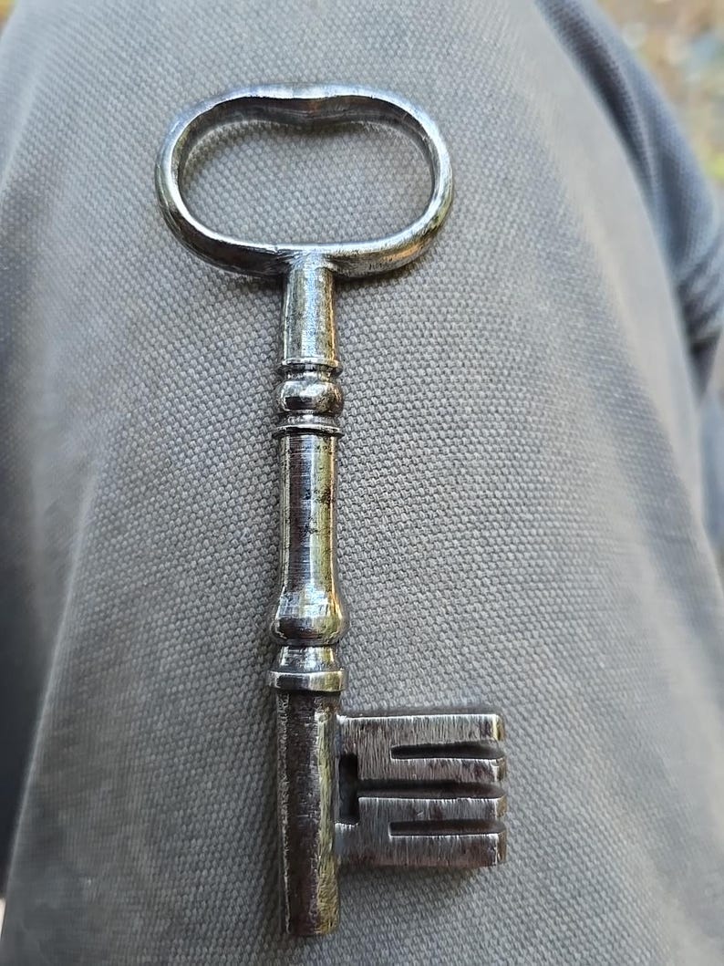 Big 1700s French Iron Gate Key! 1 Large Burgundy France Castle Key! - Etsy