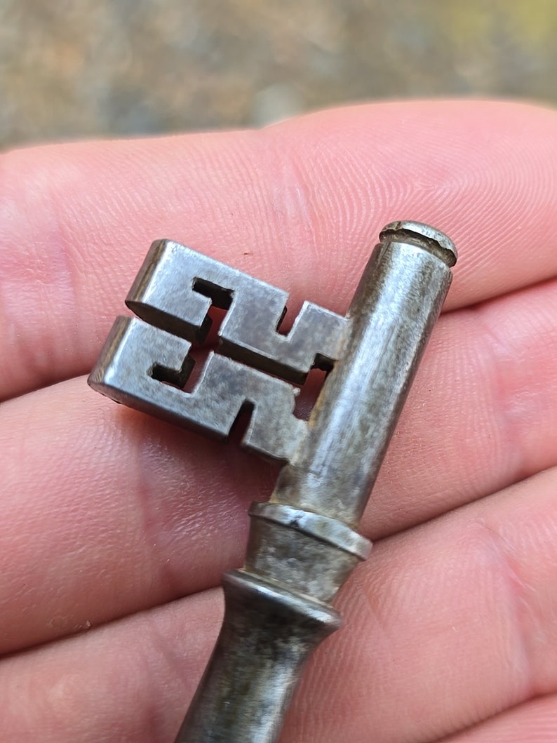 1830s Old English Skeleton Key! Beautiful Antique Intricate Metal Key ...