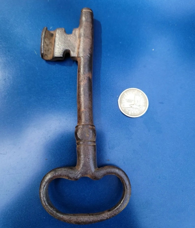 C. 1750 Giant Ancient French Iron Skeleton Key! Huge Old Metal CASTLE ...