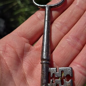 1 Beautiful Old English Iron Gate Key! Intriguing Antique UK Chest ...
