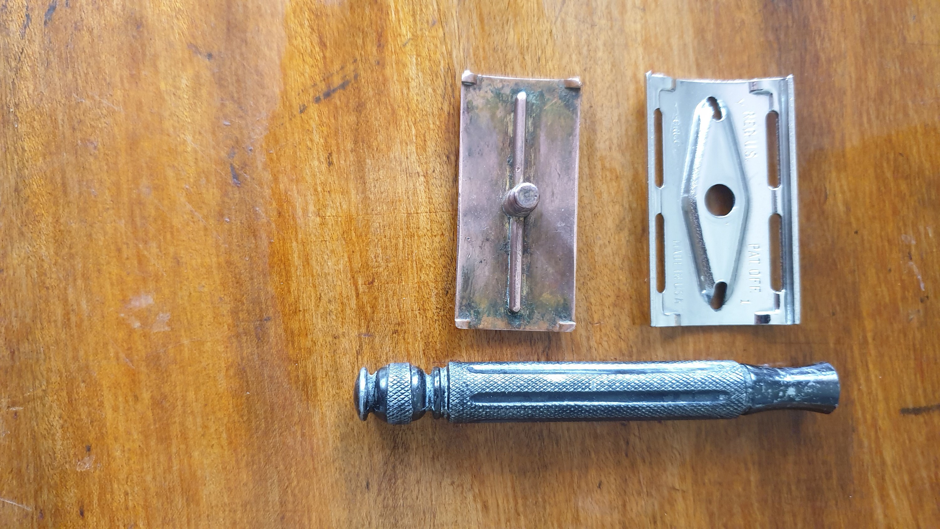 Vintage Gillette Contract Tech Ball End Three Piece Safety Razor in Two ...