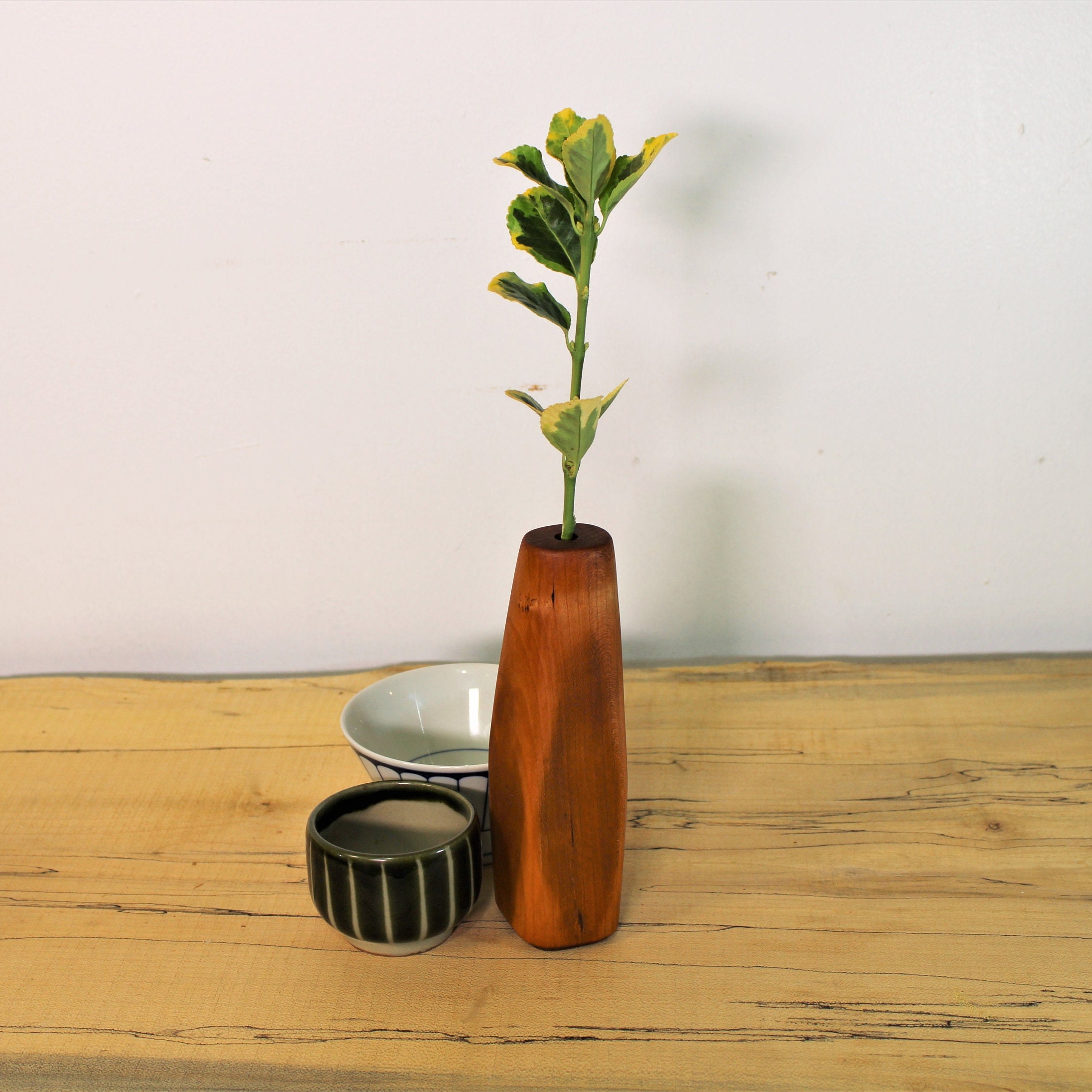 Bud Vase Sculpted From Cherry Wood Single Flower Stem Vase - Etsy