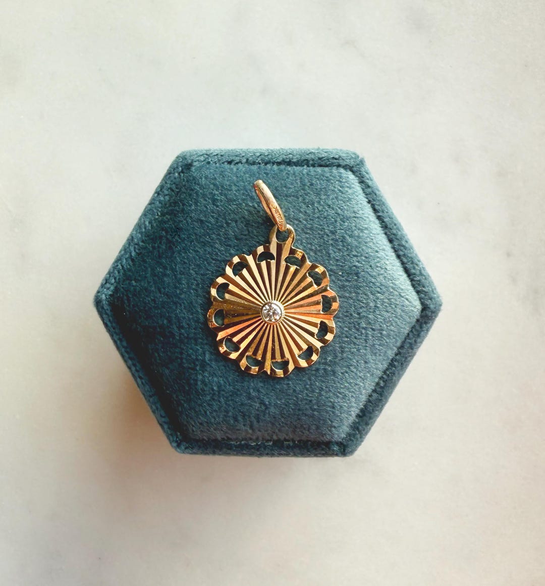 14K Solid Yellow Gold Engine Turned Fluted Pendant With Diamond - Etsy