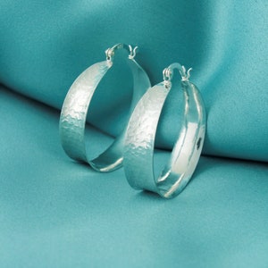 Chunky 925 Sterling Silver Hoop Earrings, Light Weight Textured Bold Silver Earrings, Large Hoop ...