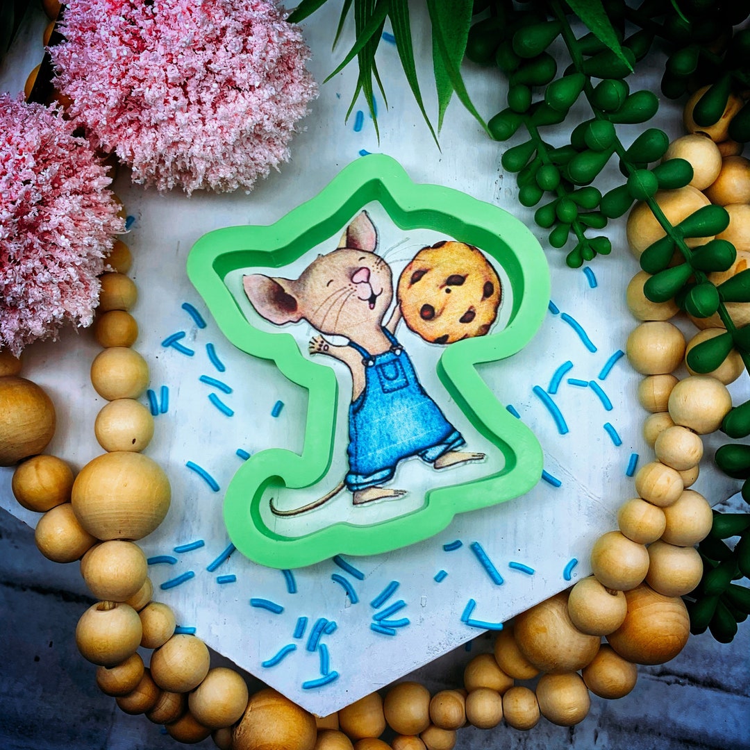 Mouse With Cookie Cutter - Etsy