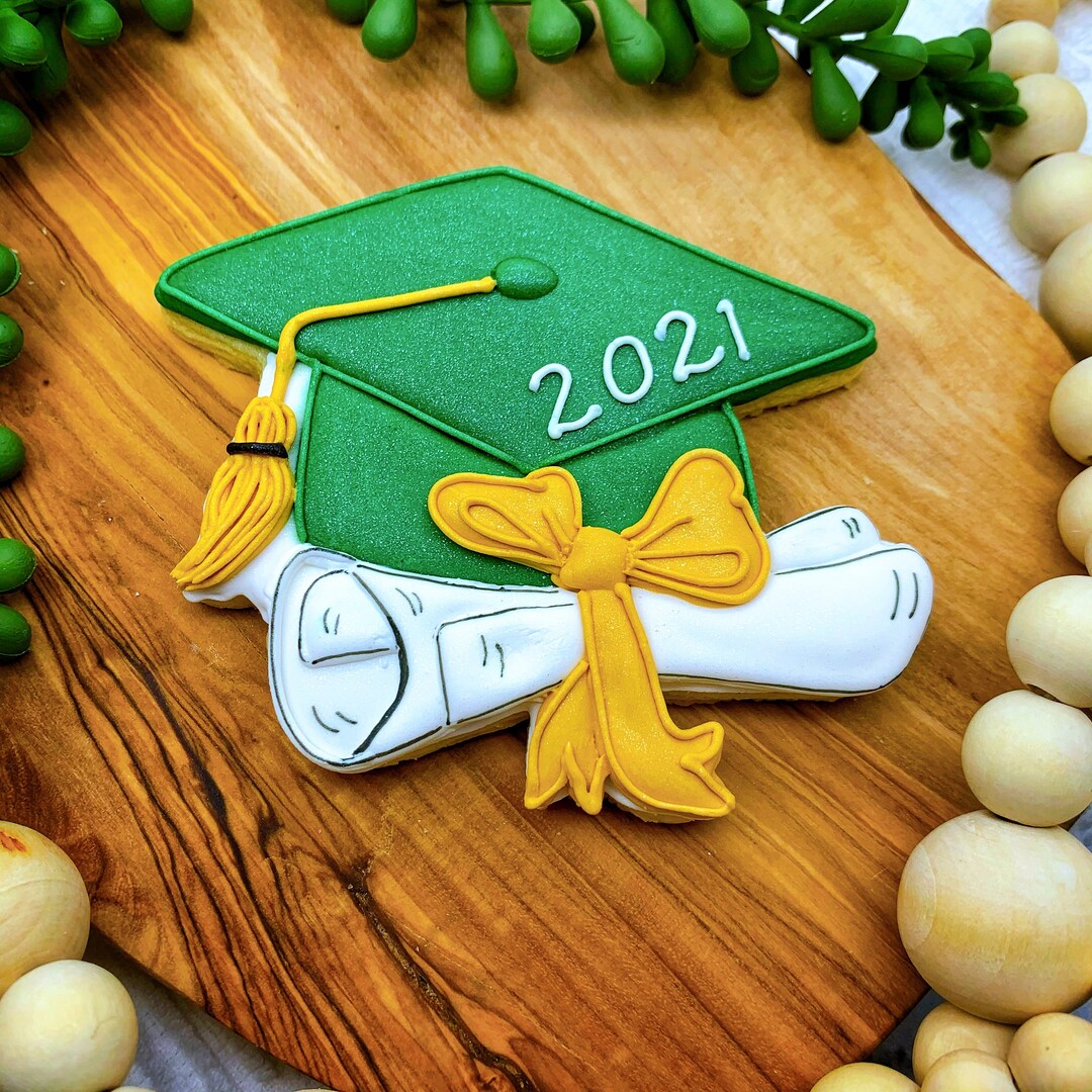 Grad Cap W/scroll Cookie Cutter - Etsy