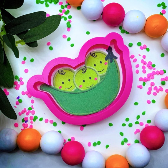 Three Peas in a Pod Cookie Cutter | Etsy