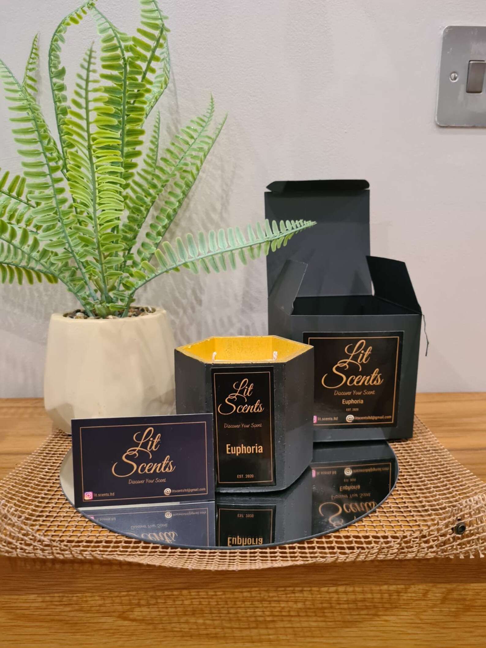 Lit Scents Ltd: Euphoria La Rosa Abode Scented Candle - Etsy