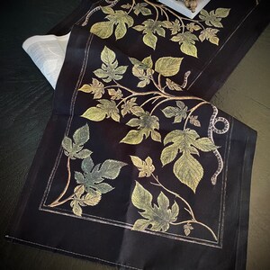 Snake in the Grass Table Runner - Etsy