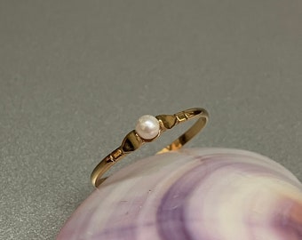 Single Pearl Ring - Etsy