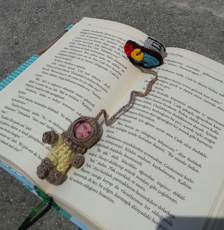 Crochet Scuba Diver Bookmark / Photo Frame / Perfect Gift for Those Who ...