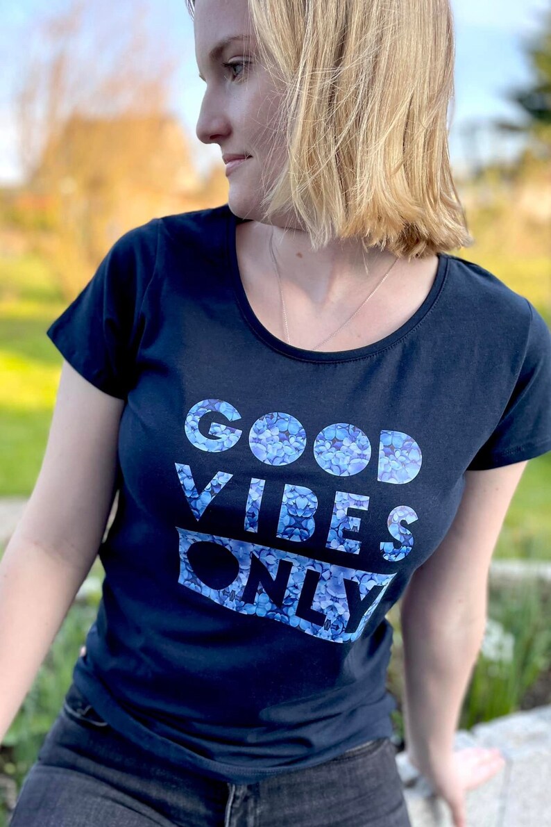 Good Vibes Only Plotterdatei SVG DXF PNG Plotten Shirt Hoody Spruch Cool Satz Statement ...