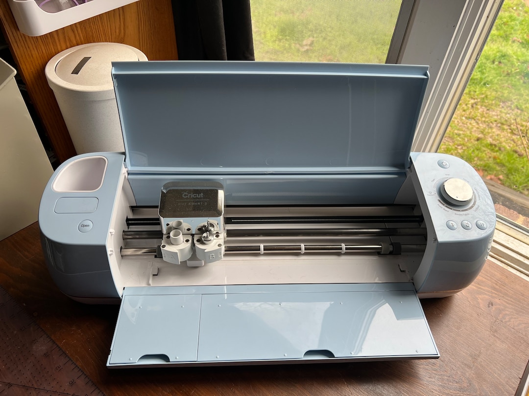 Cricut Explorer Air 2 Blue With Tools - Etsy