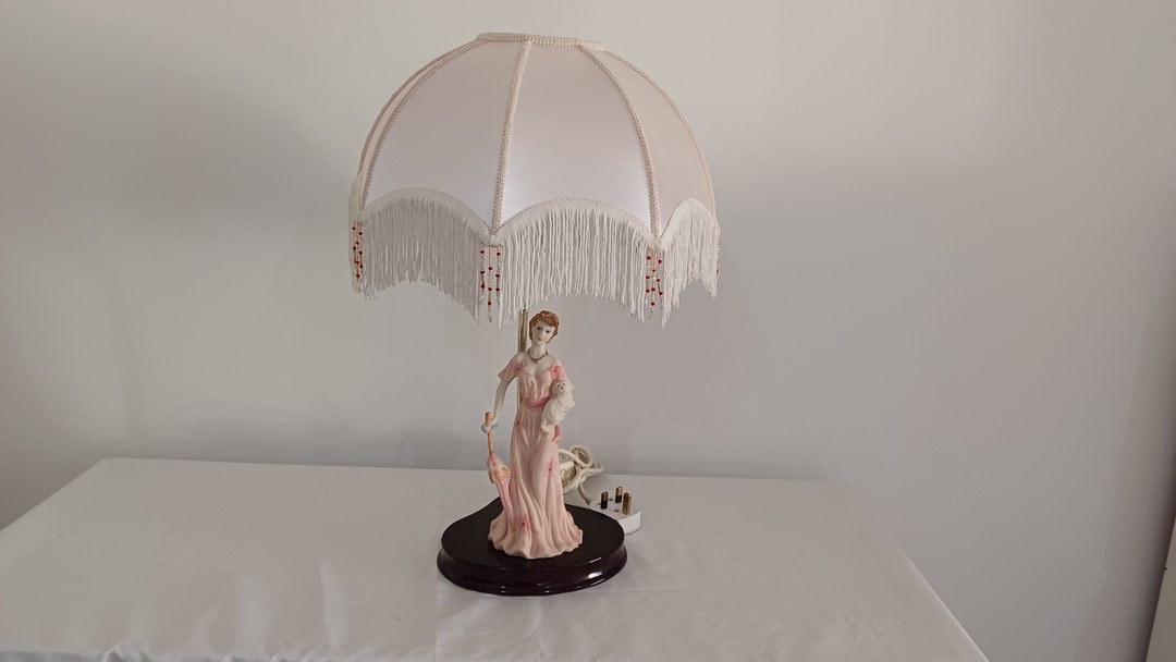 The Juliana Collection Art Deco Nouveau Style Figurine Table Lamp ...
