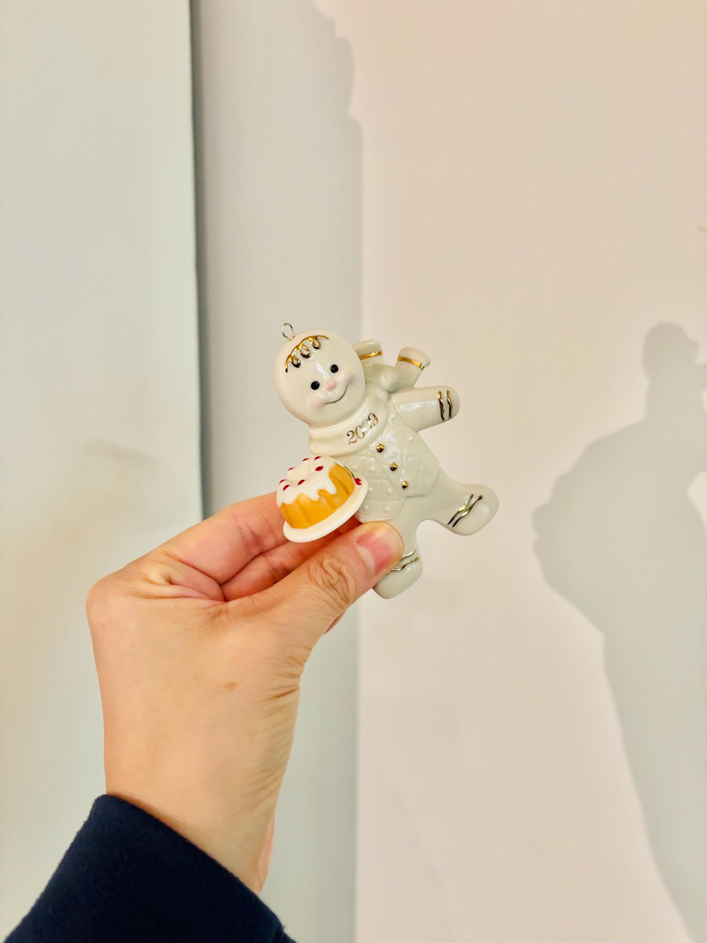 FREE SHIPPING Lenox GINGERBREAD Christmas Gingerbread Man Annual ...