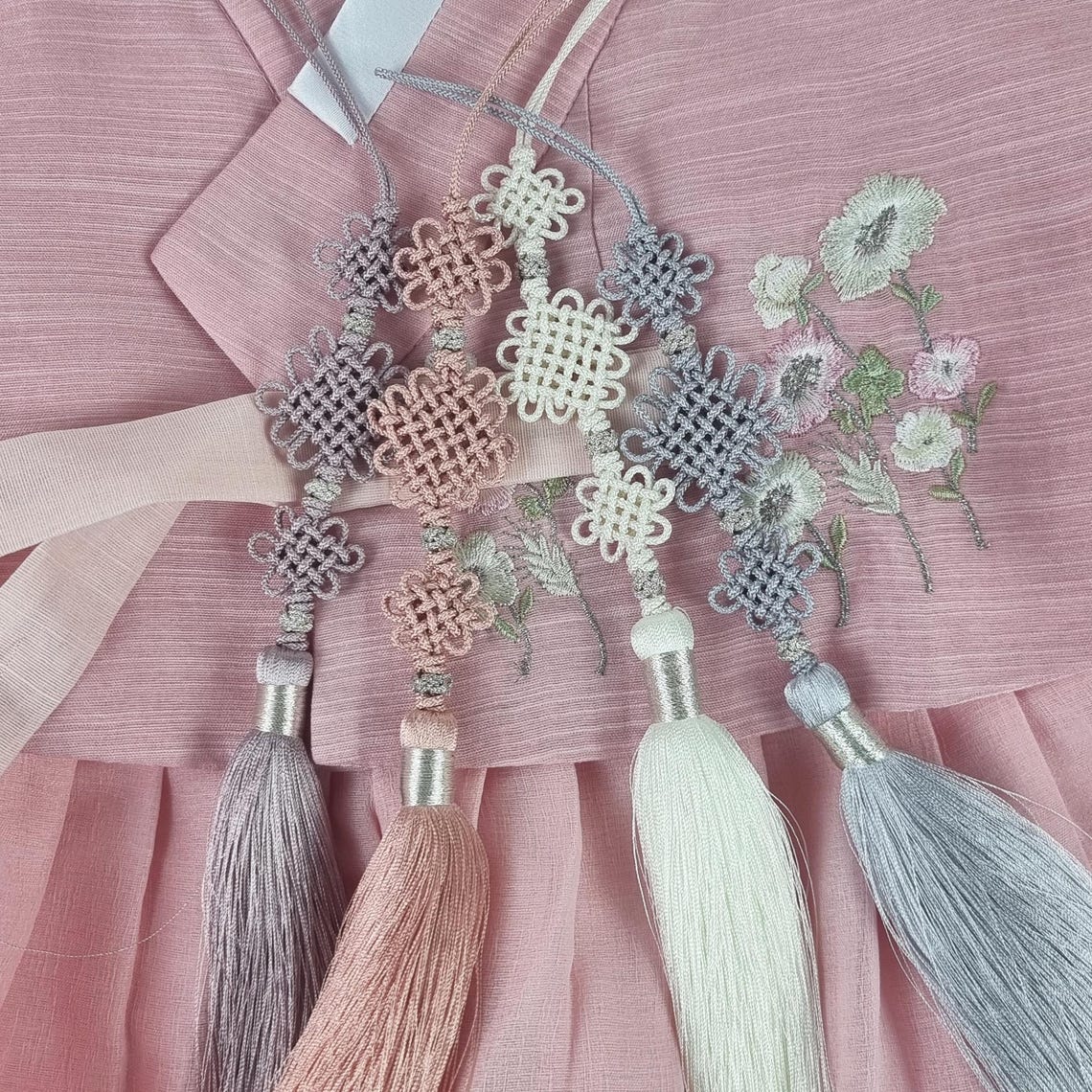 Three Knot Korean Norigae, Traditional Maedeup Tassel Charm, Minimalist ...