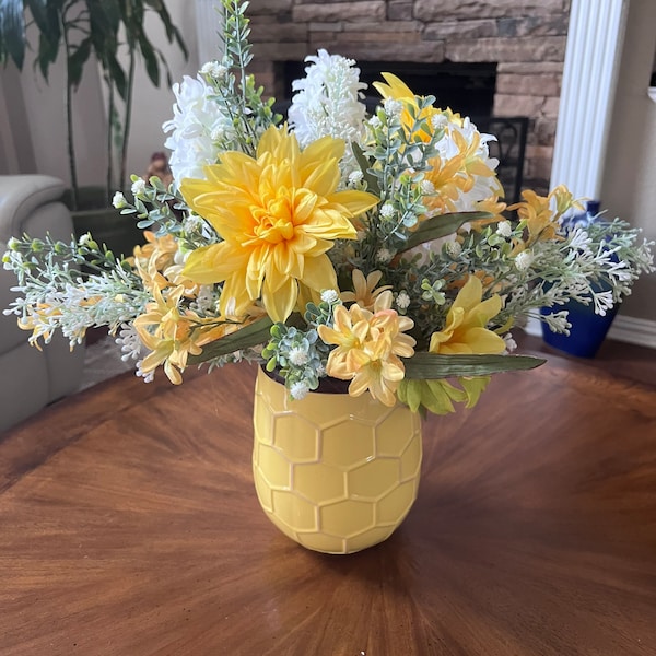 Yellow Centerpiece - Etsy