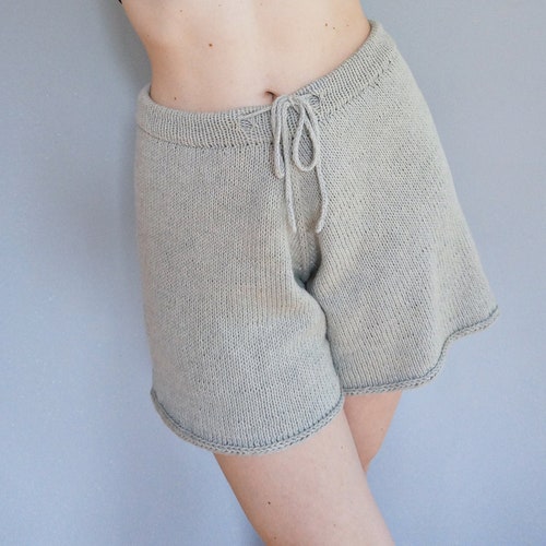 Gorgeous Shorties Grey Knitted Ruffle Shorts KNITTING PATTERN - Etsy