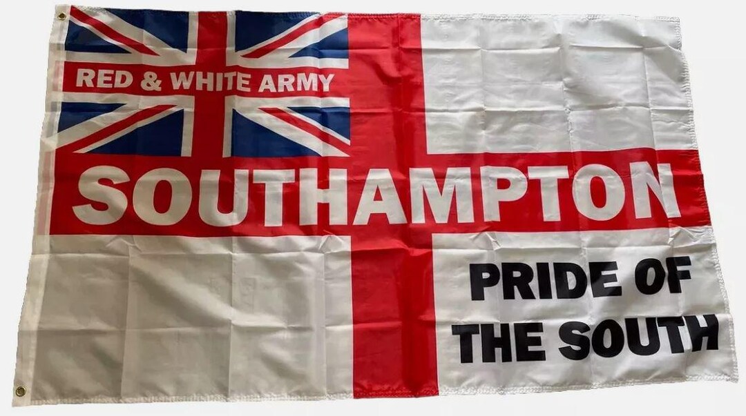 NEW* Southampton FC SFC the Saints Flag 5ft by 3ft Shirt Scarf Badge ...