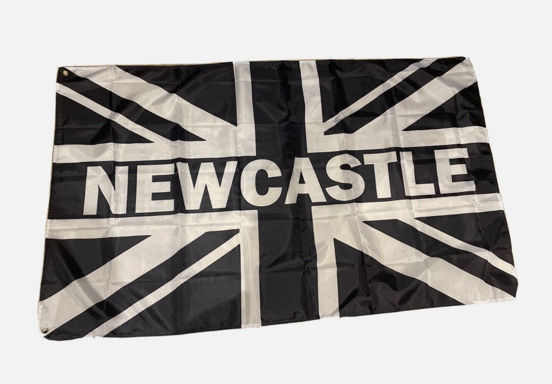 Newcastle United Utd FC Football Flag - 5ft by 3ft - Geordies St James ...