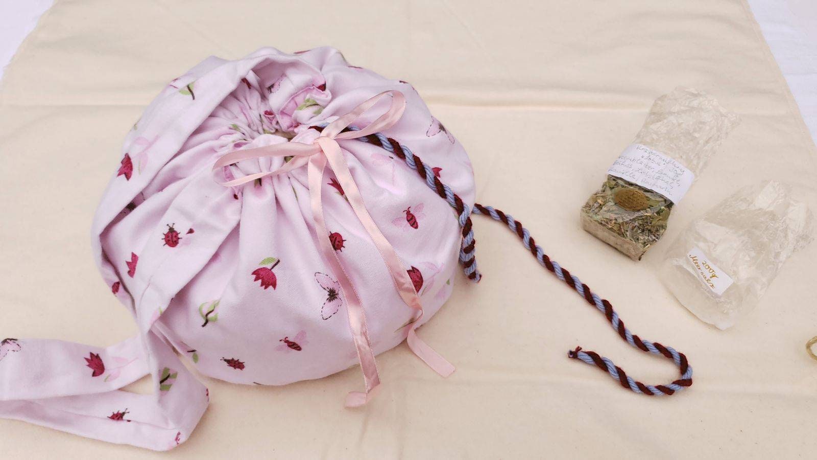 Lotus Birth Kit of Placenta Bag, Herbs, Salt and Wipes, Cotton Placenta ...