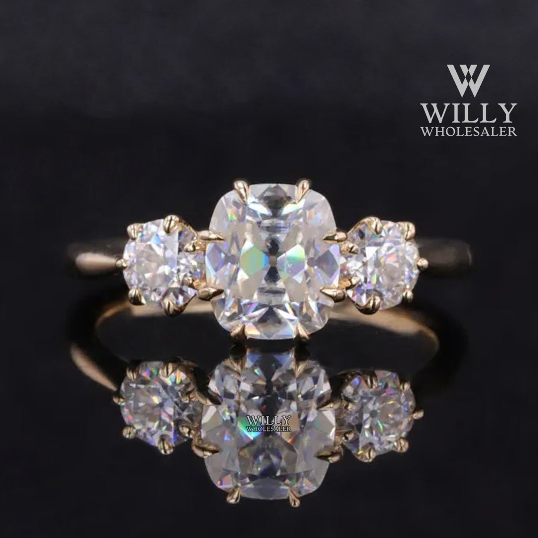 8 Claw Prong Wedding Ring, Three Stone Designer Anniversary Ring ...