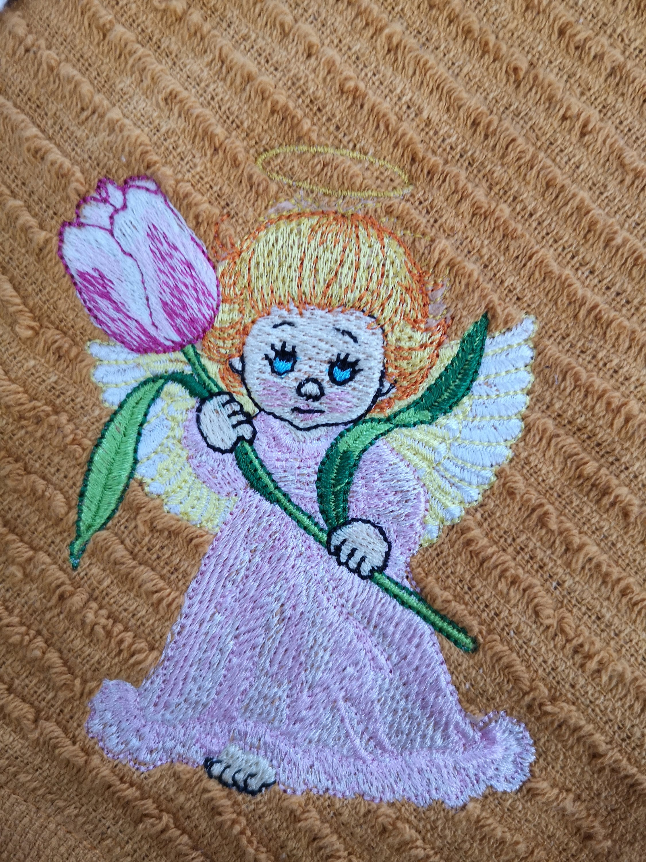 4 Designs ANGELS Embroidery Design 4x4 PES Easter Pasen Easter Angels ...