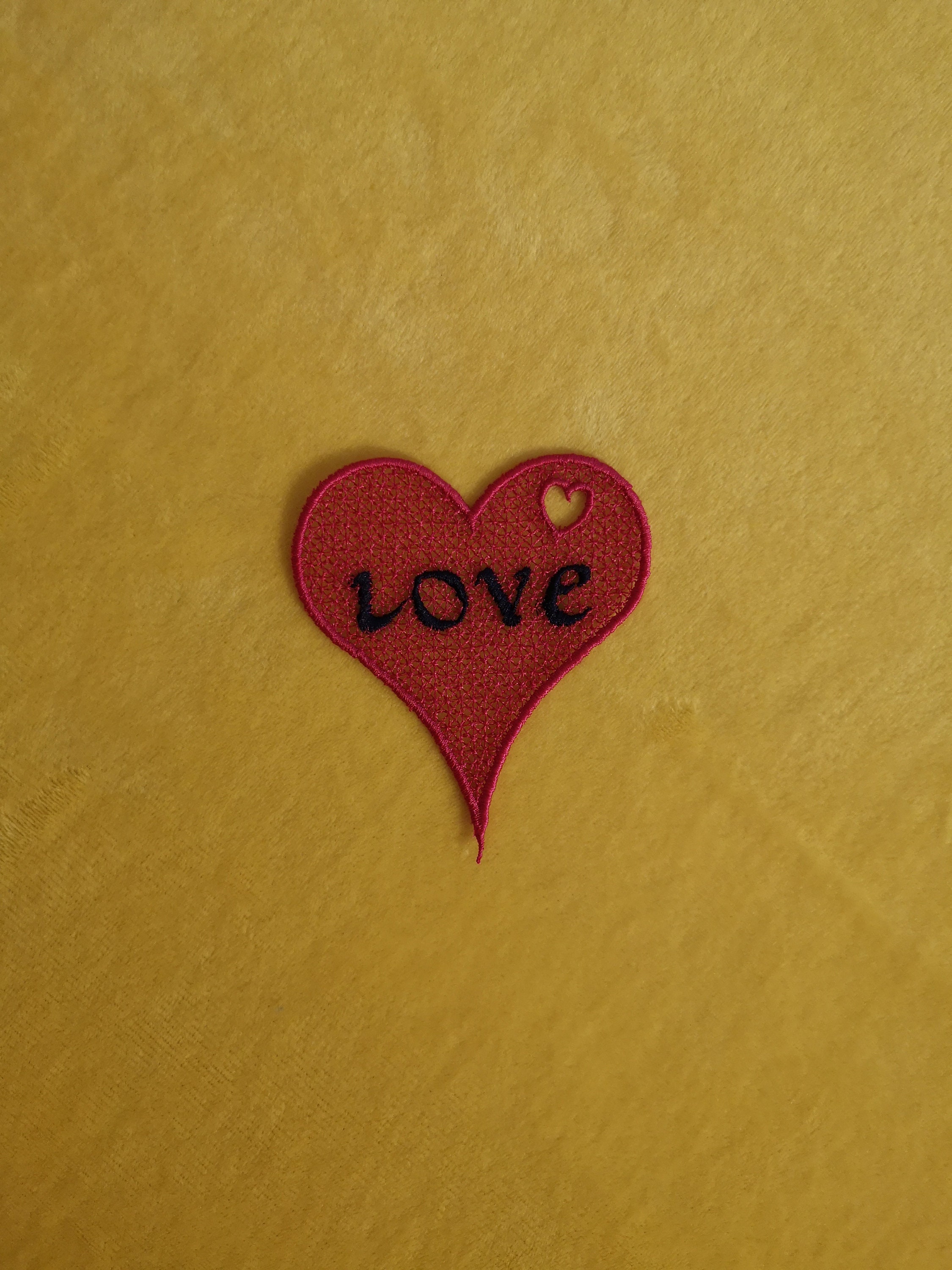 FSL Heart Embroidery Design 4x4hoop Free Standing Lace Valentine's Day ...