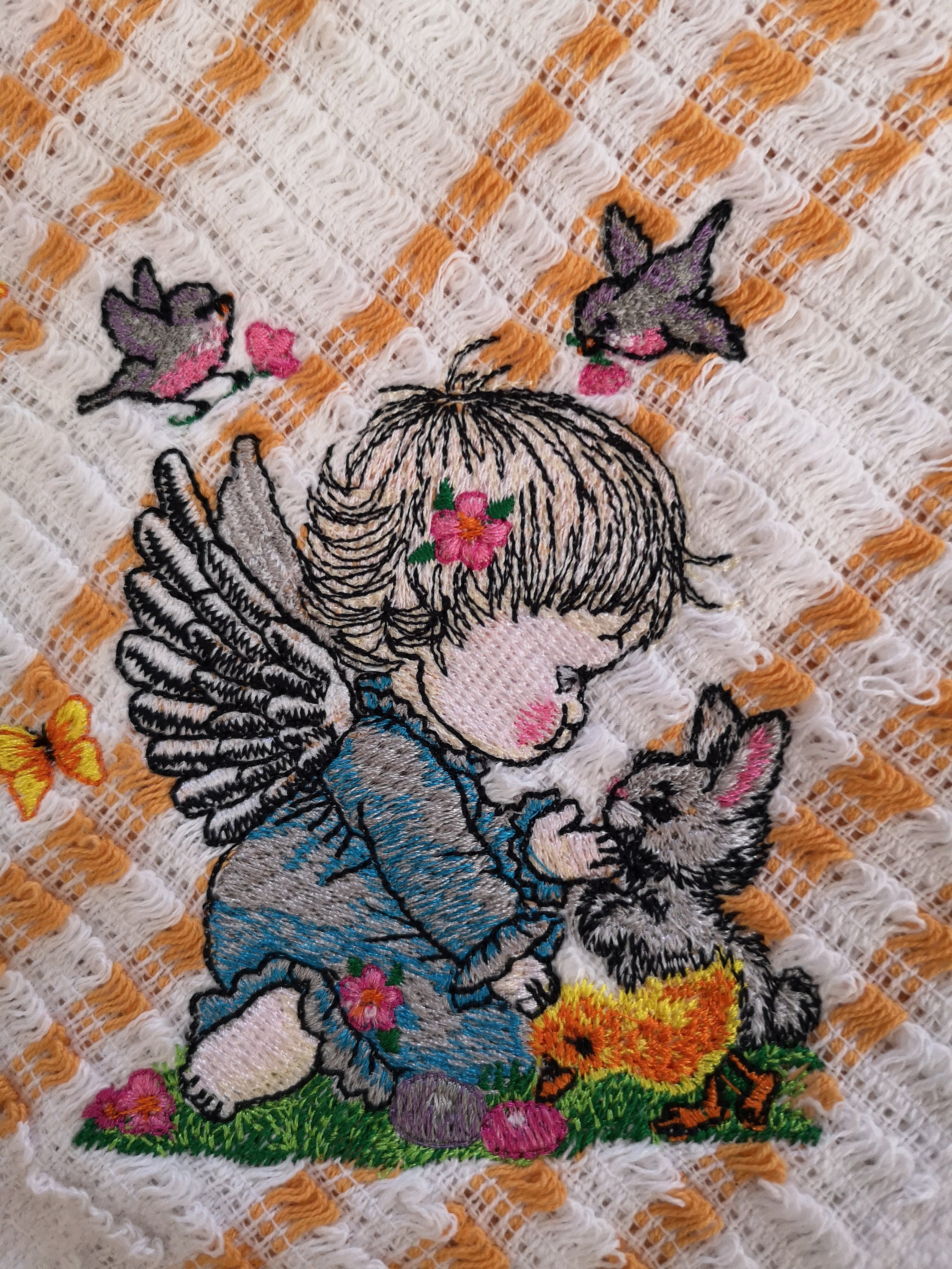 4 Designs ANGELS Embroidery Design 4x4 PES Easter Pasen Easter Angels ...