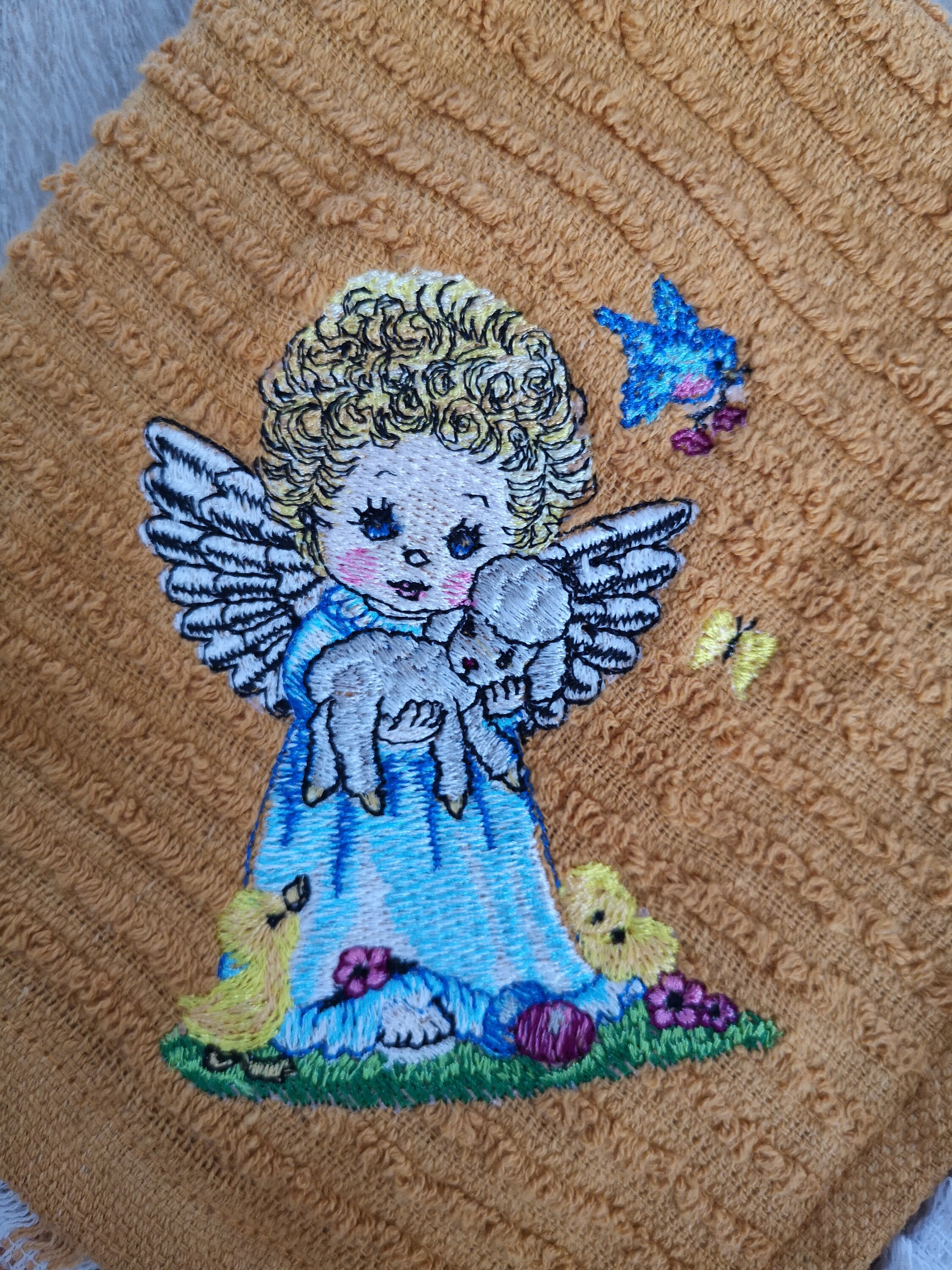 4 Designs ANGELS Embroidery Design 4x4 PES Easter Pasen Easter Angels ...