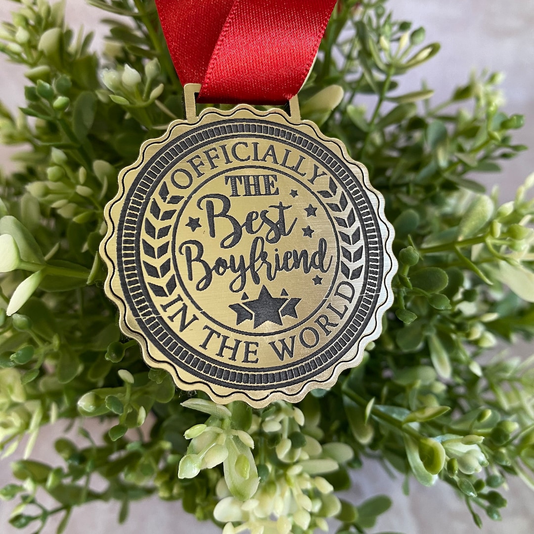 Best Boyfriend in the World Medal Girlfriend Husband Thank You - Etsy