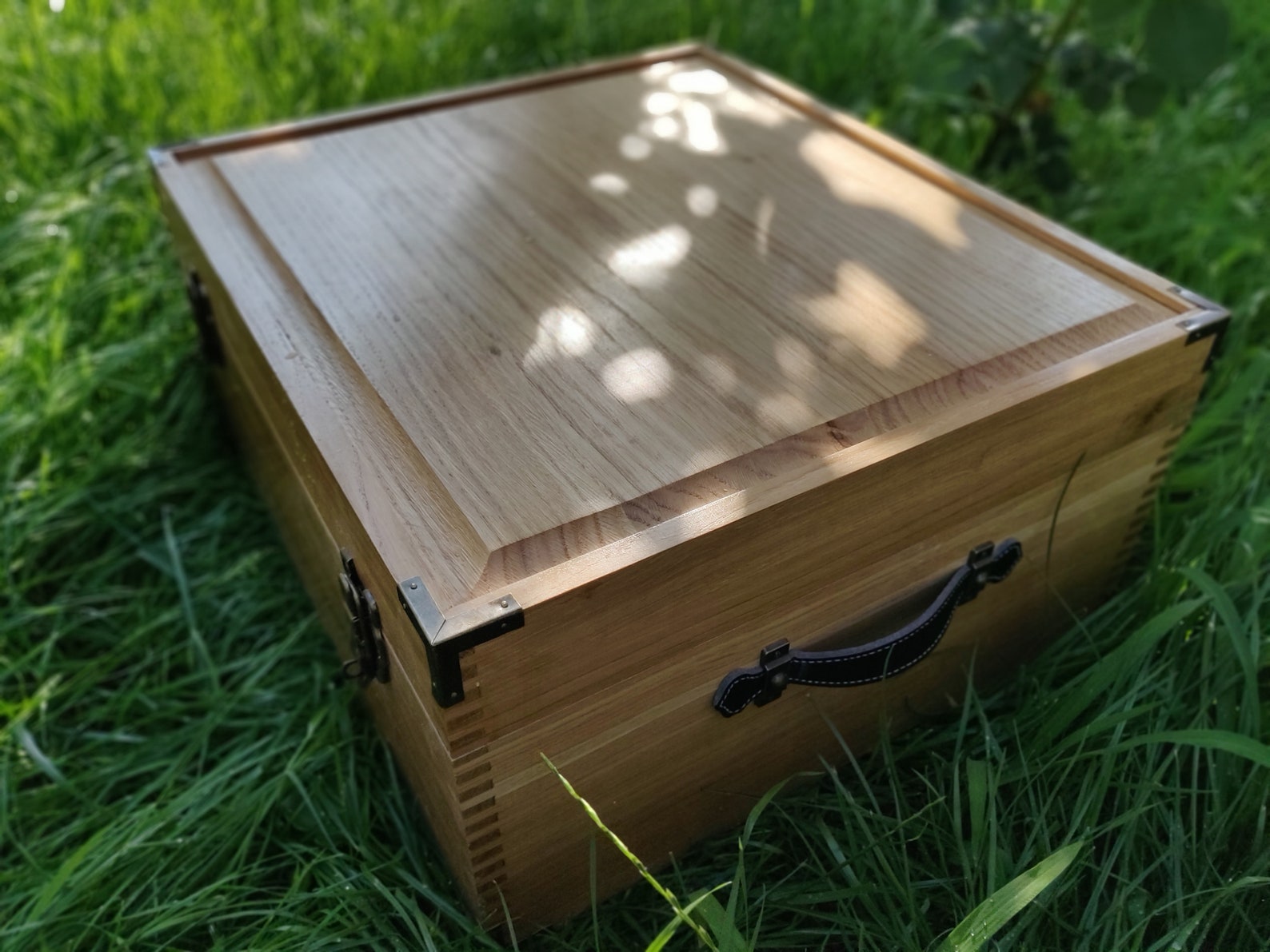 Oak solid wood large wooden box with hinged lid and jute | Etsy