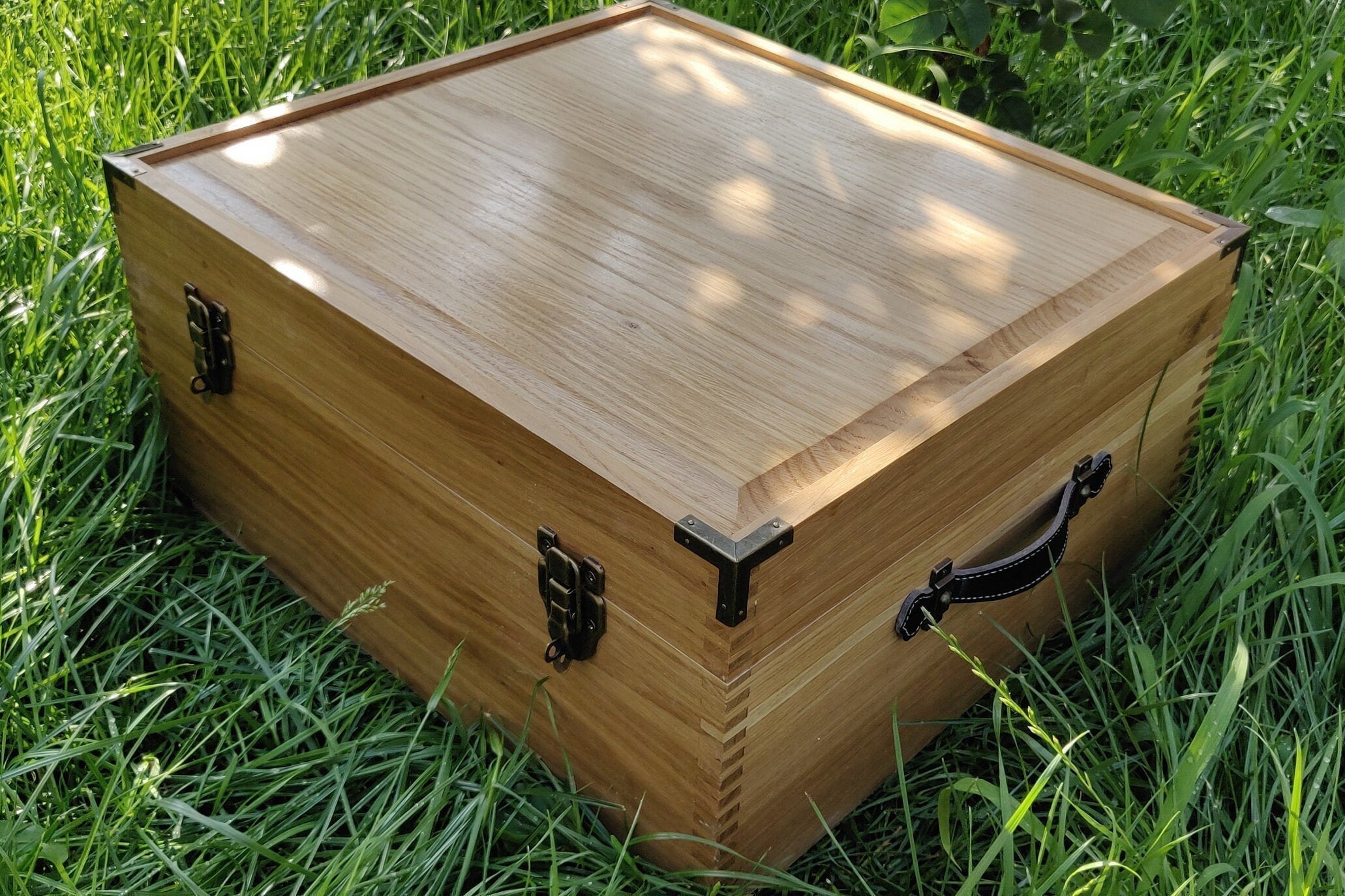 Oak solid wood large wooden box with hinged lid and jute | Etsy