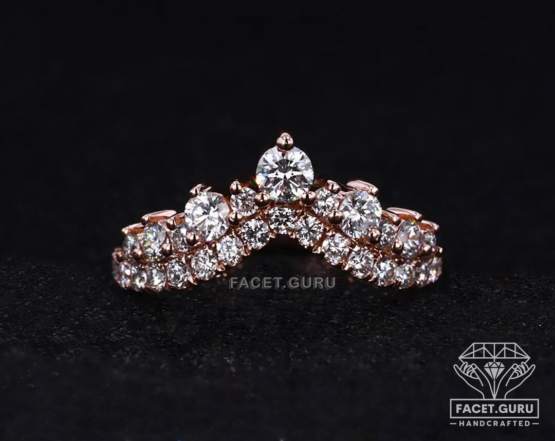 Crown Shaped Antique Designer Wedding Band, Chevron Band, Round ...