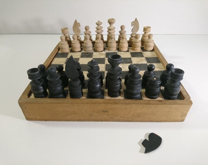 Vintage Wood Chess Set With Board Box 1950s Hungary - Etsy