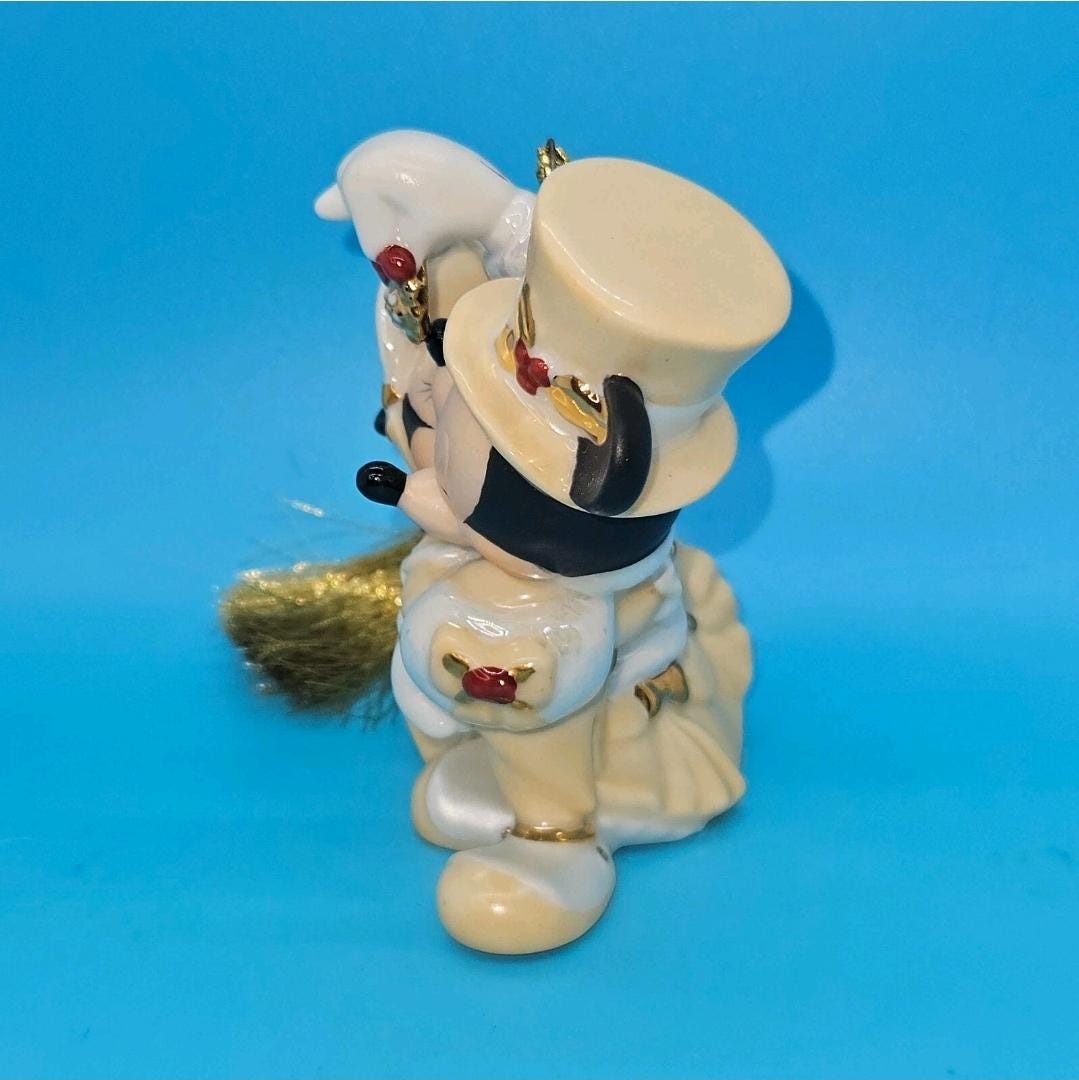 Vintage Disney Mickey Mouse and Minnie Mouse "under the Mistletoe ...