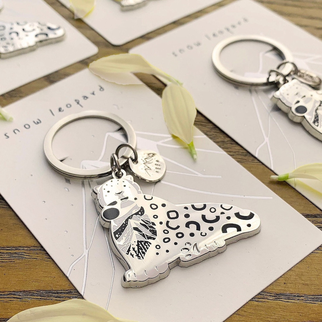 Snow Leopard Keychain | Snow Leopard Enamel Keychain| Leopard Charm ...