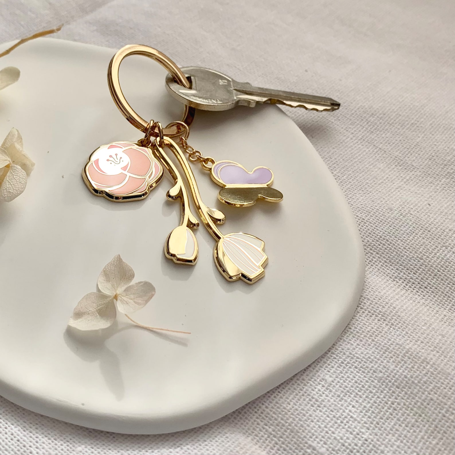 Flower Enamel Keychain (color), Minimal Flower Design Bag Charm - Etsy