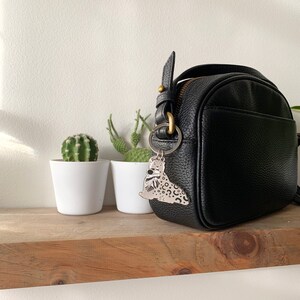 Snow Leopard Keychain | Snow Leopard Enamel Keychain| Leopard Charm ...