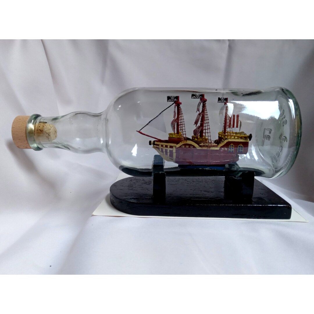 Exclusive Oro Jackson Ship in a Bottle, Miniature Pirates Ship, Anime ...