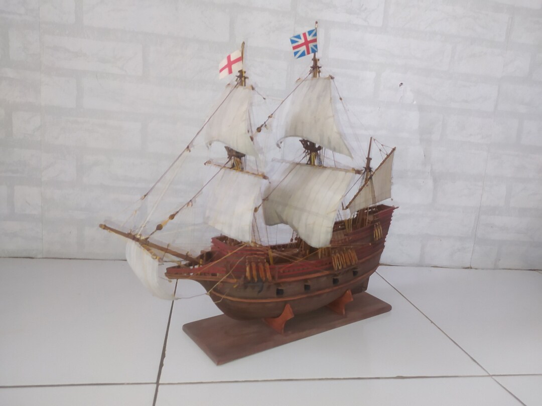 Miniature Wooden Mayflower Ship Model: Antique Home Decor (50x45x9 Cm ...