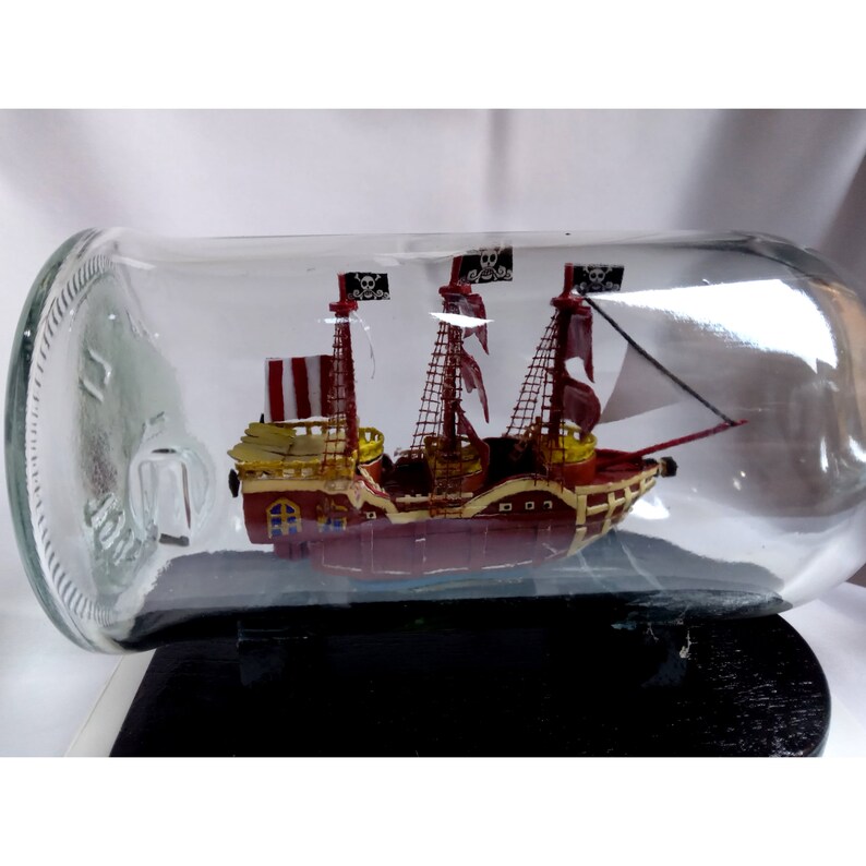 Exclusive Oro Jackson Ship in a Bottle, Miniature Pirates Ship, Anime ...