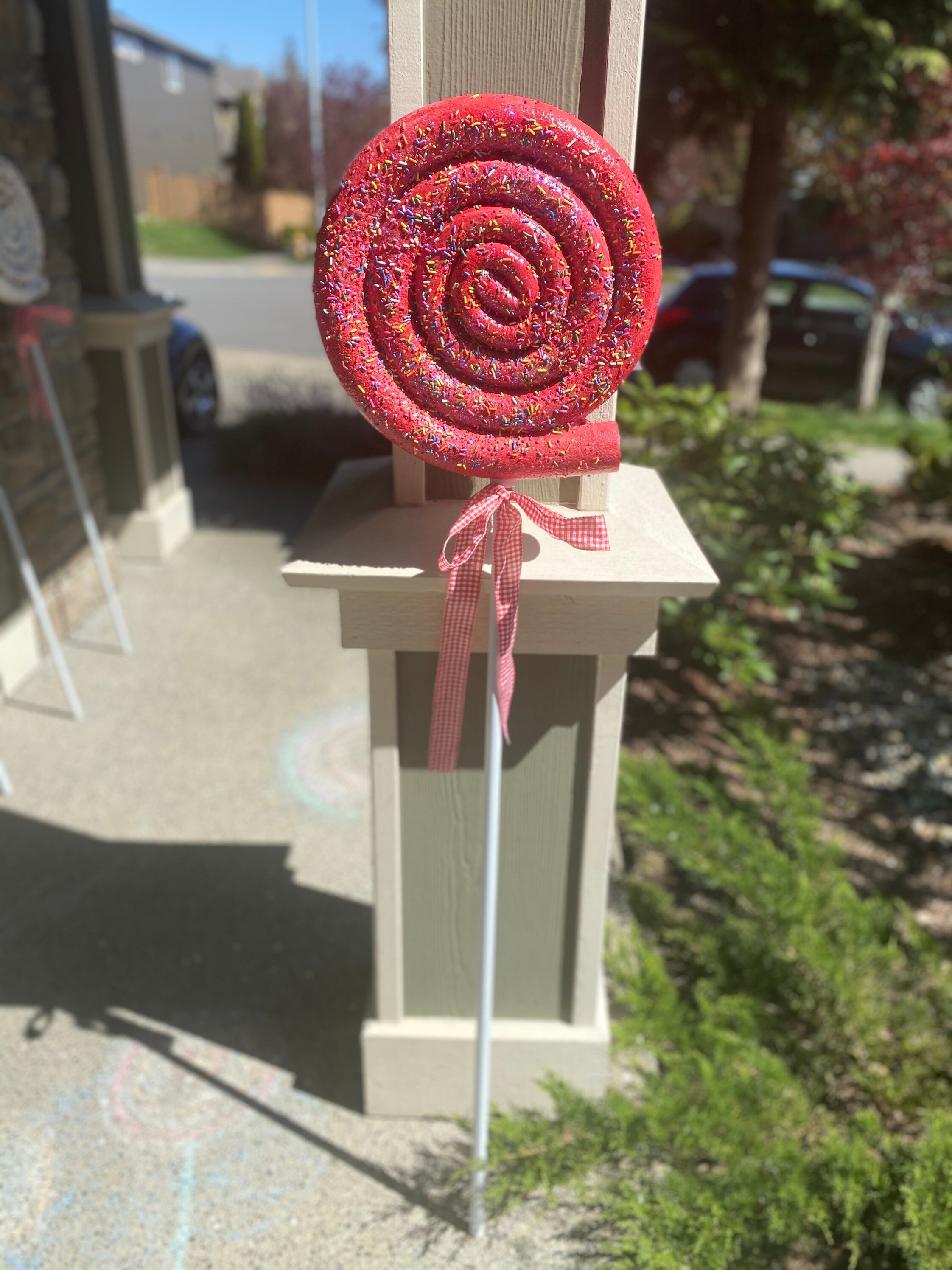 Set of two jumbo faux lollipops. Removable handle | Etsy