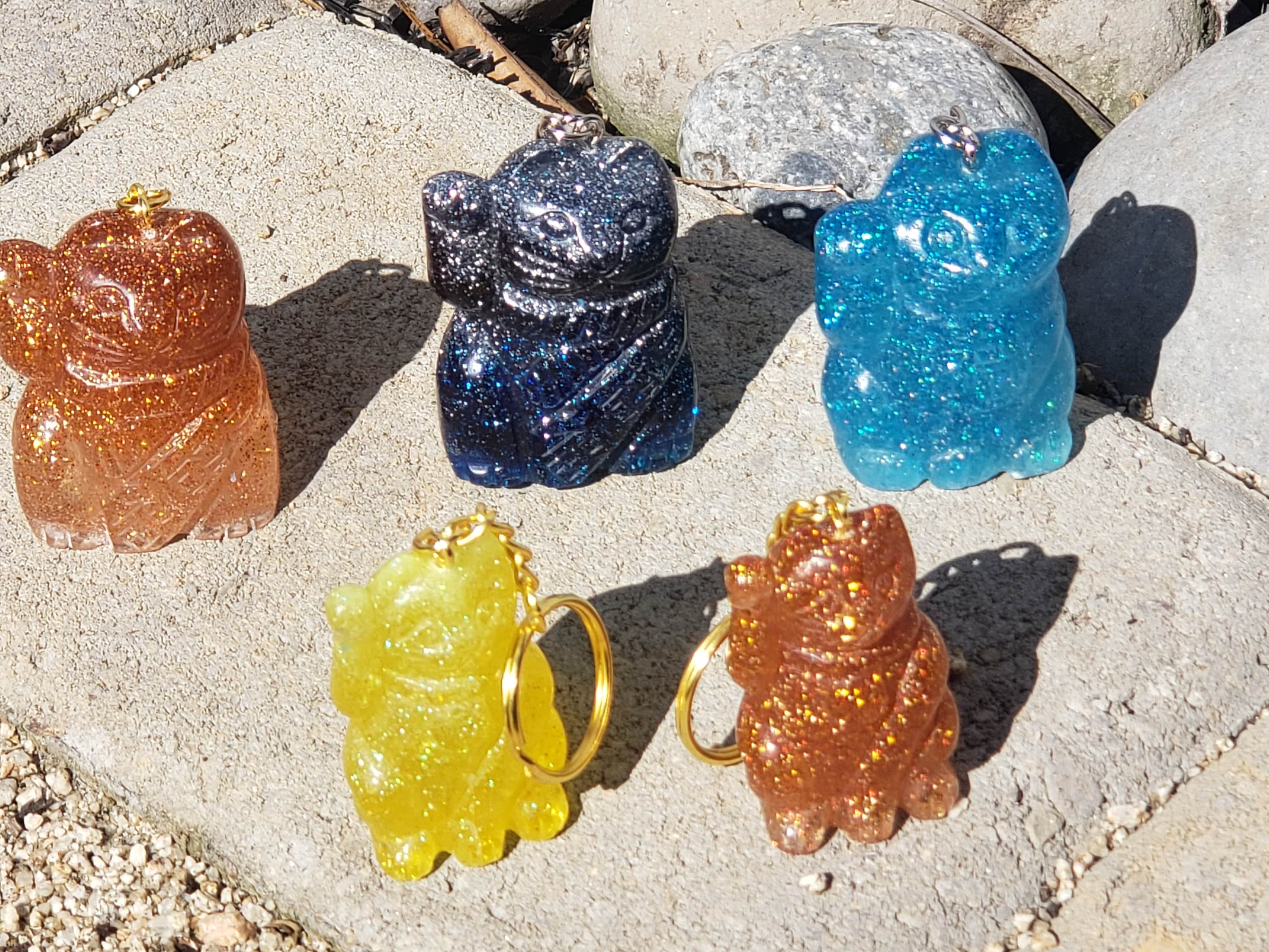 Maneki Neko Lucky Cat Hand Made Resin Kitty Cat Key Chain With Glitter ...