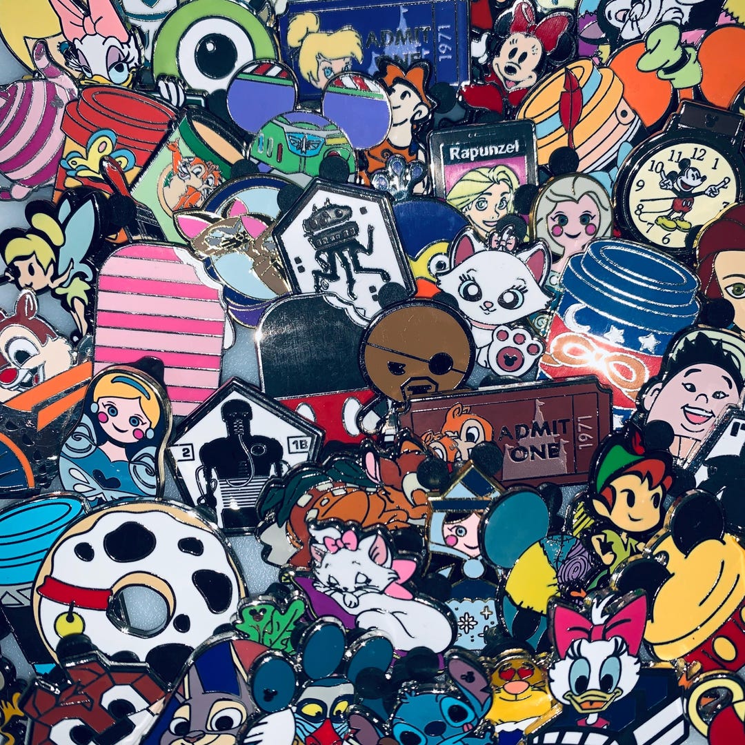10 Random Disney Trading Pins Lot Bundle Guaranteed Tradable at Disney ...