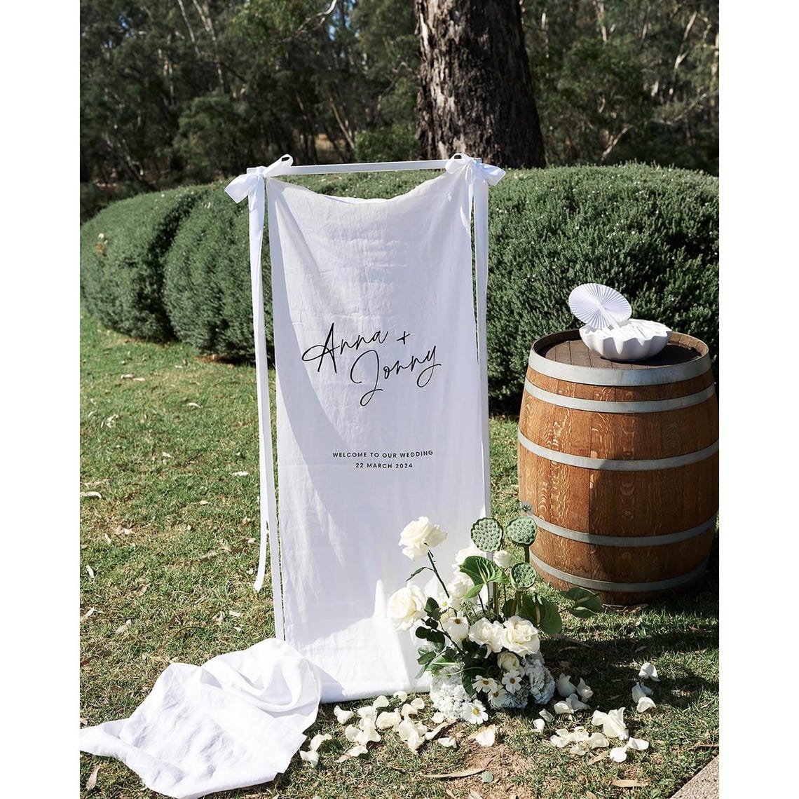 Personalized Linen Wedding Sign, Custom Minimal Welcome Sign, Fabric ...