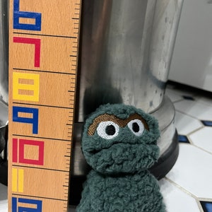 Oscar the Grouch Mini Puppet With Garbage Can "i Love Trash!" "scram ...