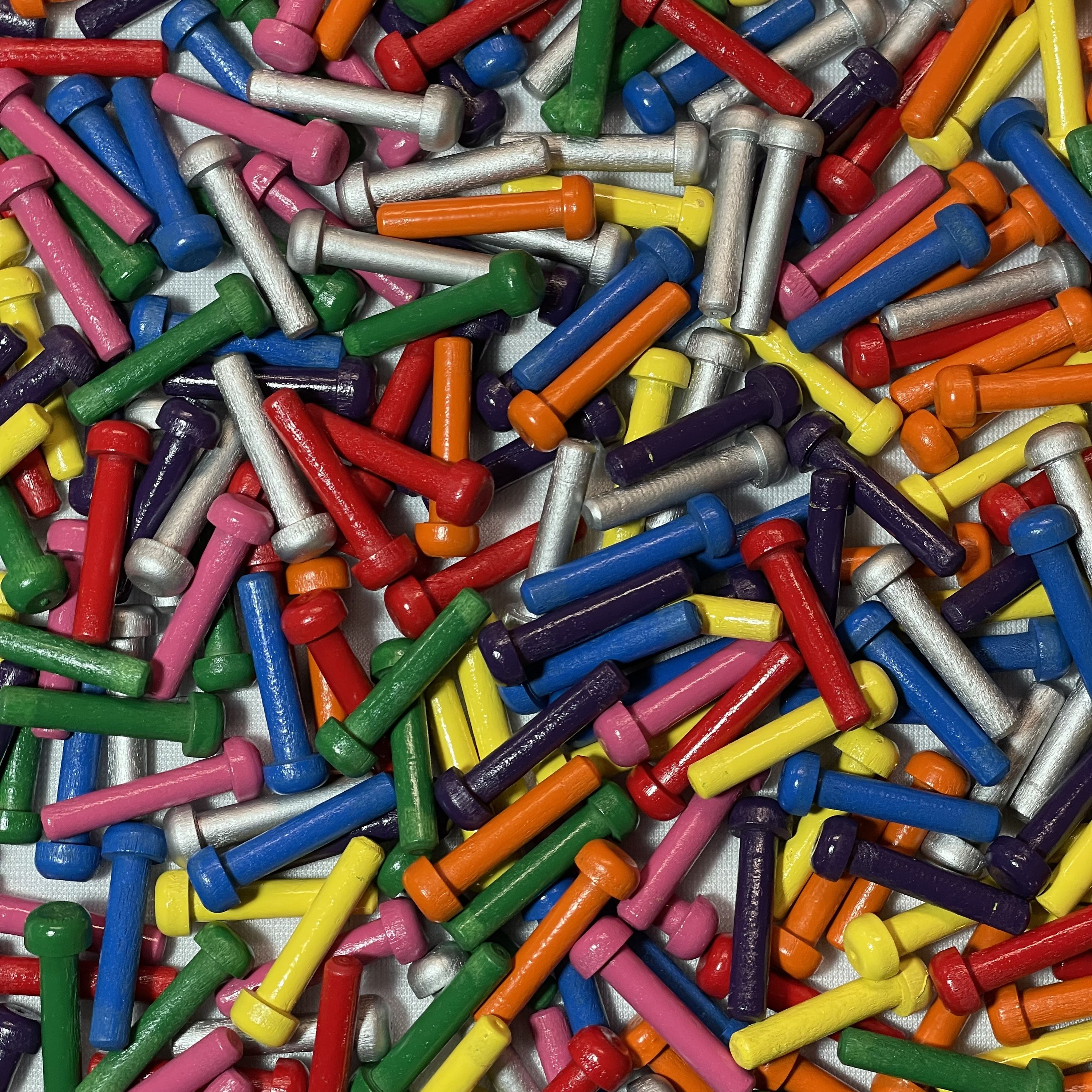 Colorful Painted Game Pegs - 1/4" (7/32” Act) X 1-1/16" (6mm X 27mm ...